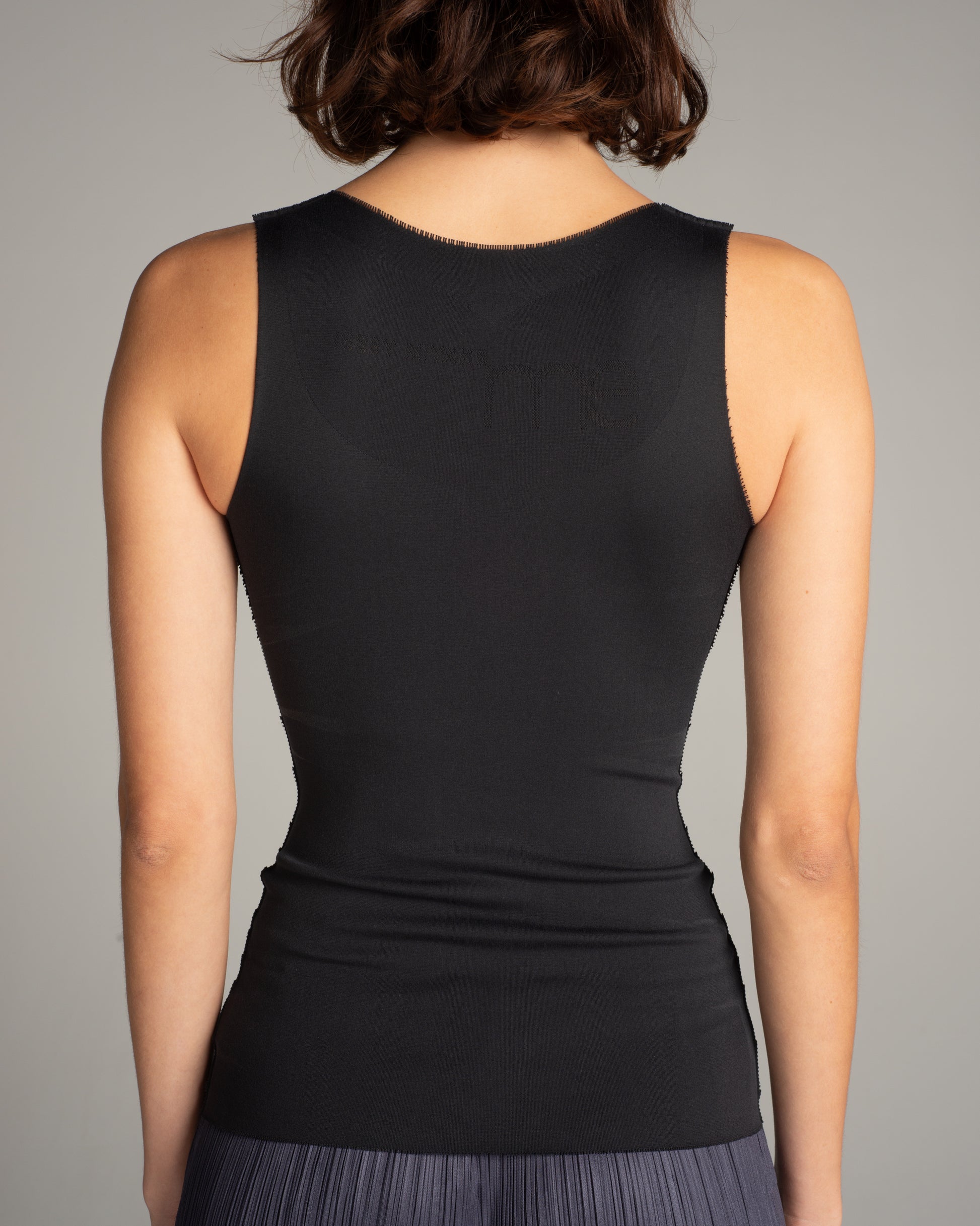 Black Fitted APOC Tank – Dilettante