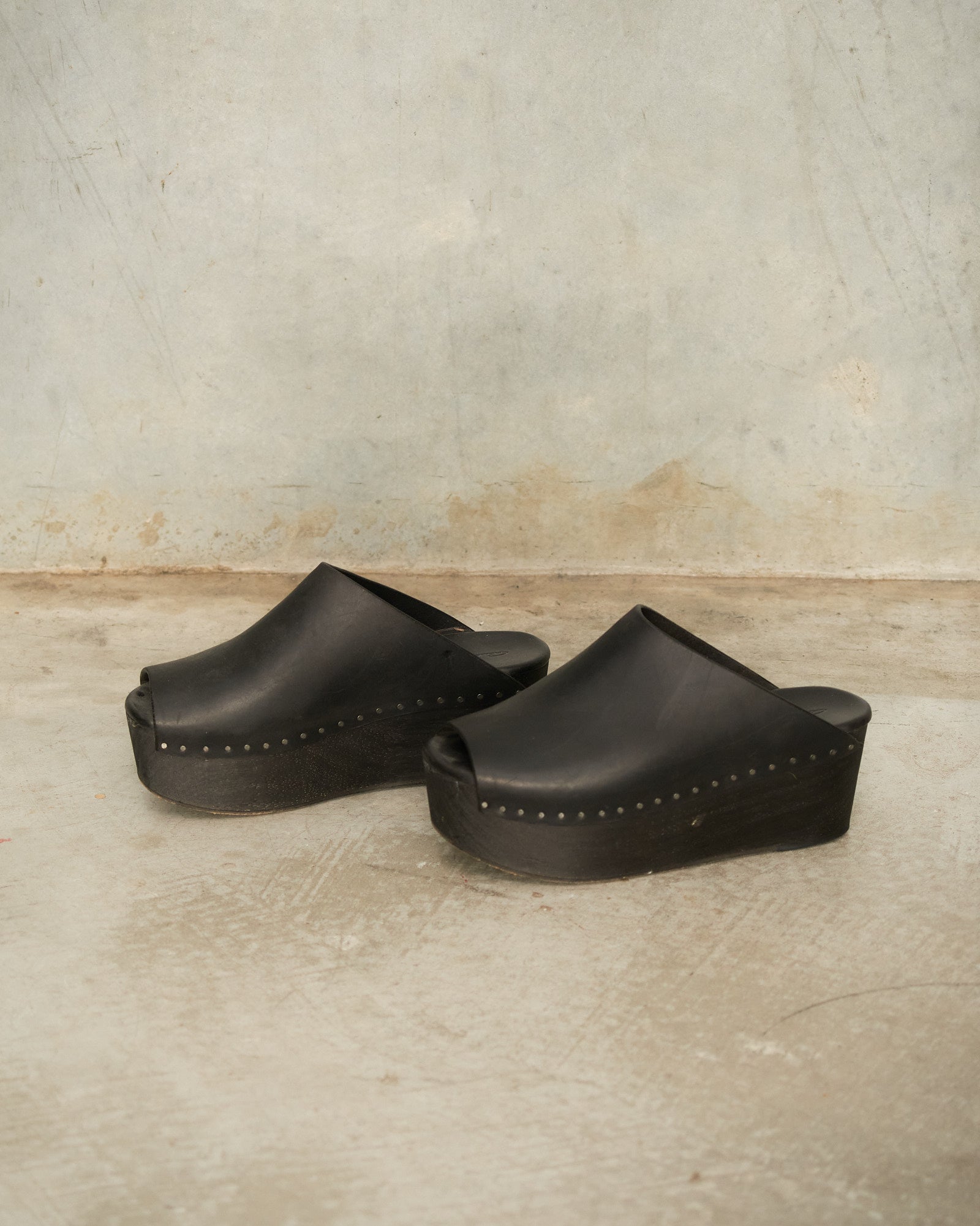 Rick Owens Black Platform Clogs Black DC1106 - DILETTANTE CIRCLE ...