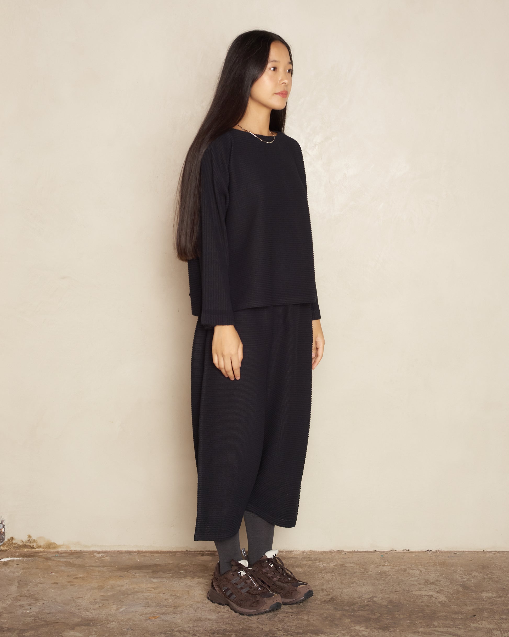 Black Fuma Fuma Mesh Pleat Top – Dilettante