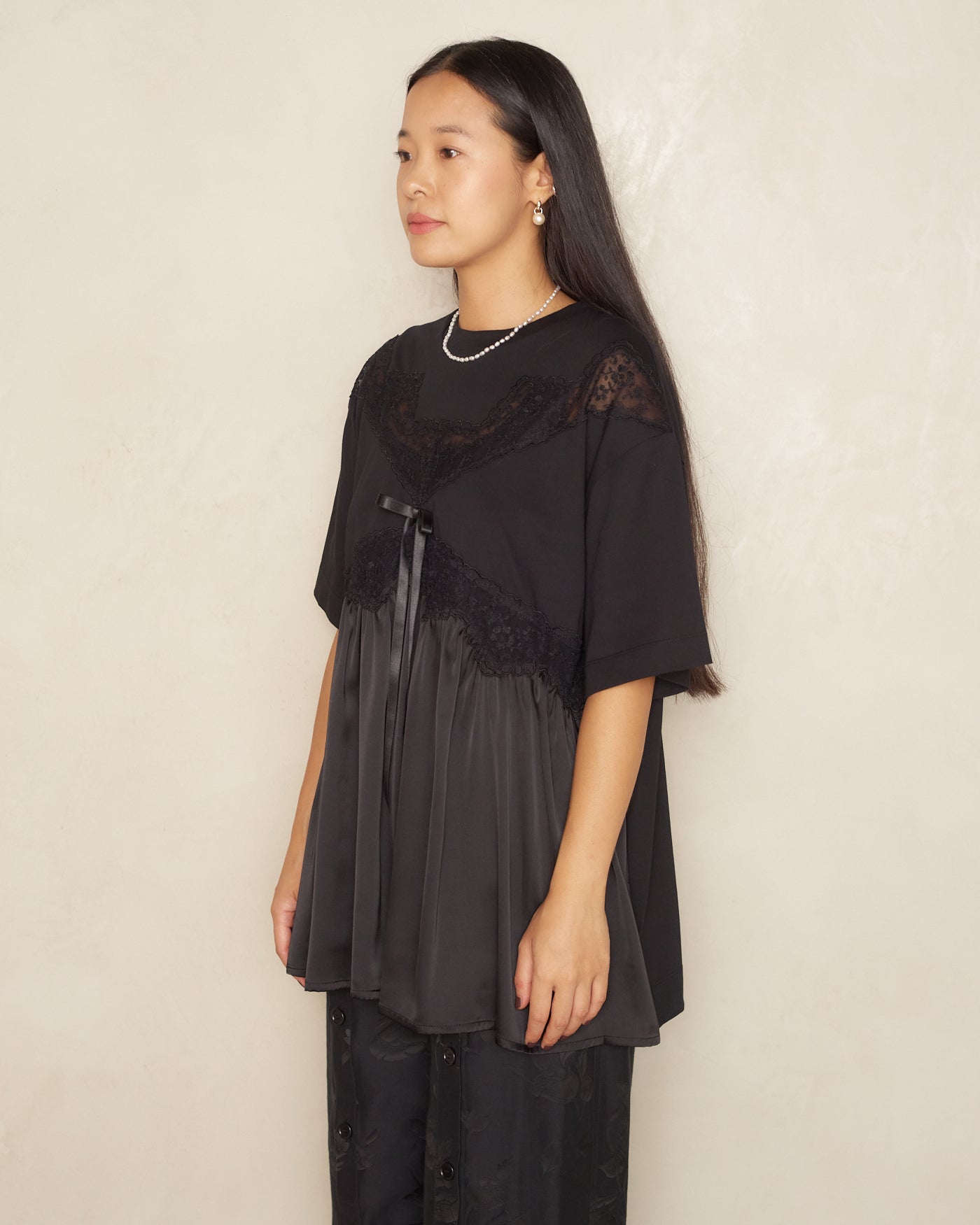 Black Satin Patchwork Short Sleeve T-shirt – Dilettante