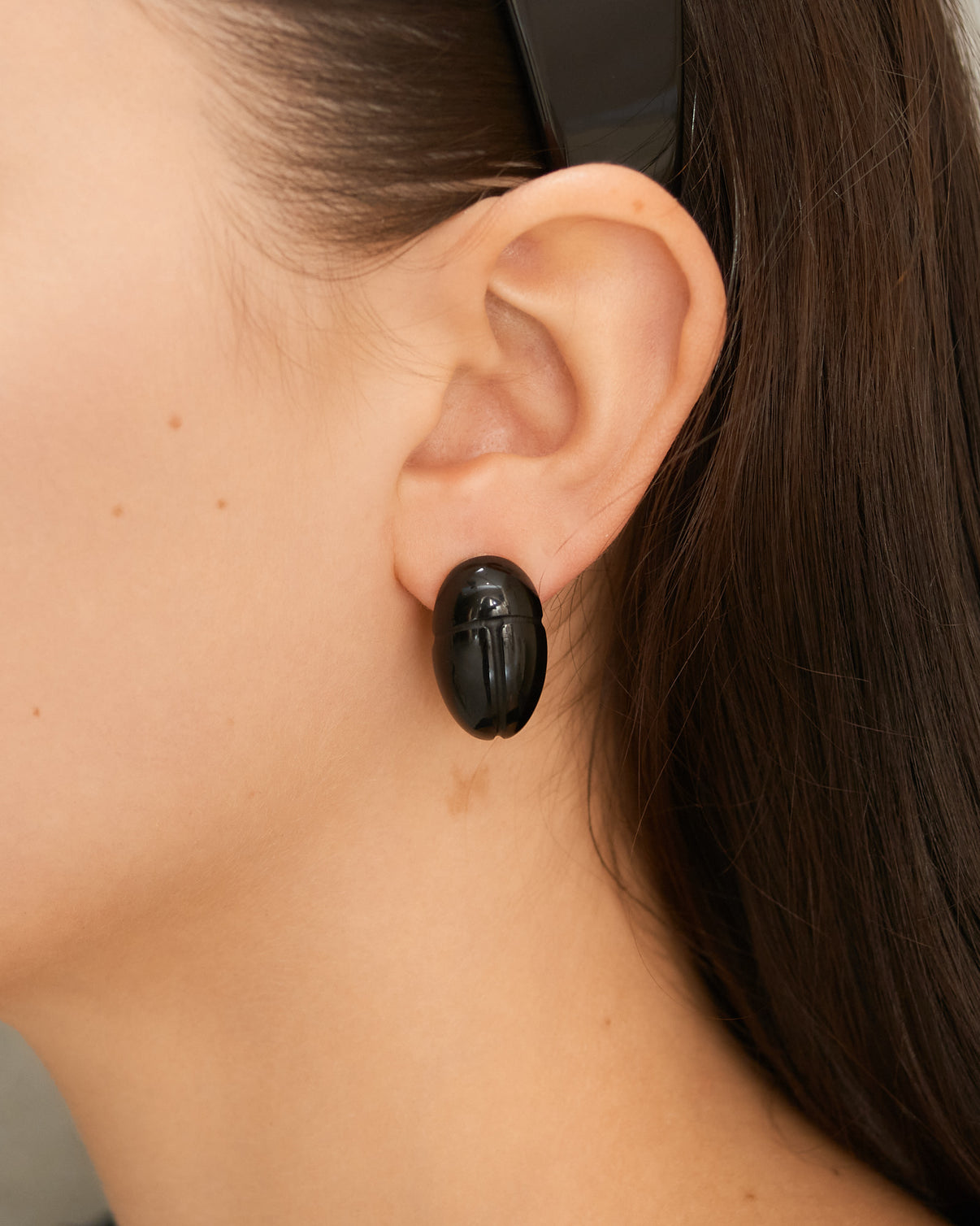 Sophie Buhai Onyx Scarab Studs Black R26E06ON - DILETTANTE – Dilettante