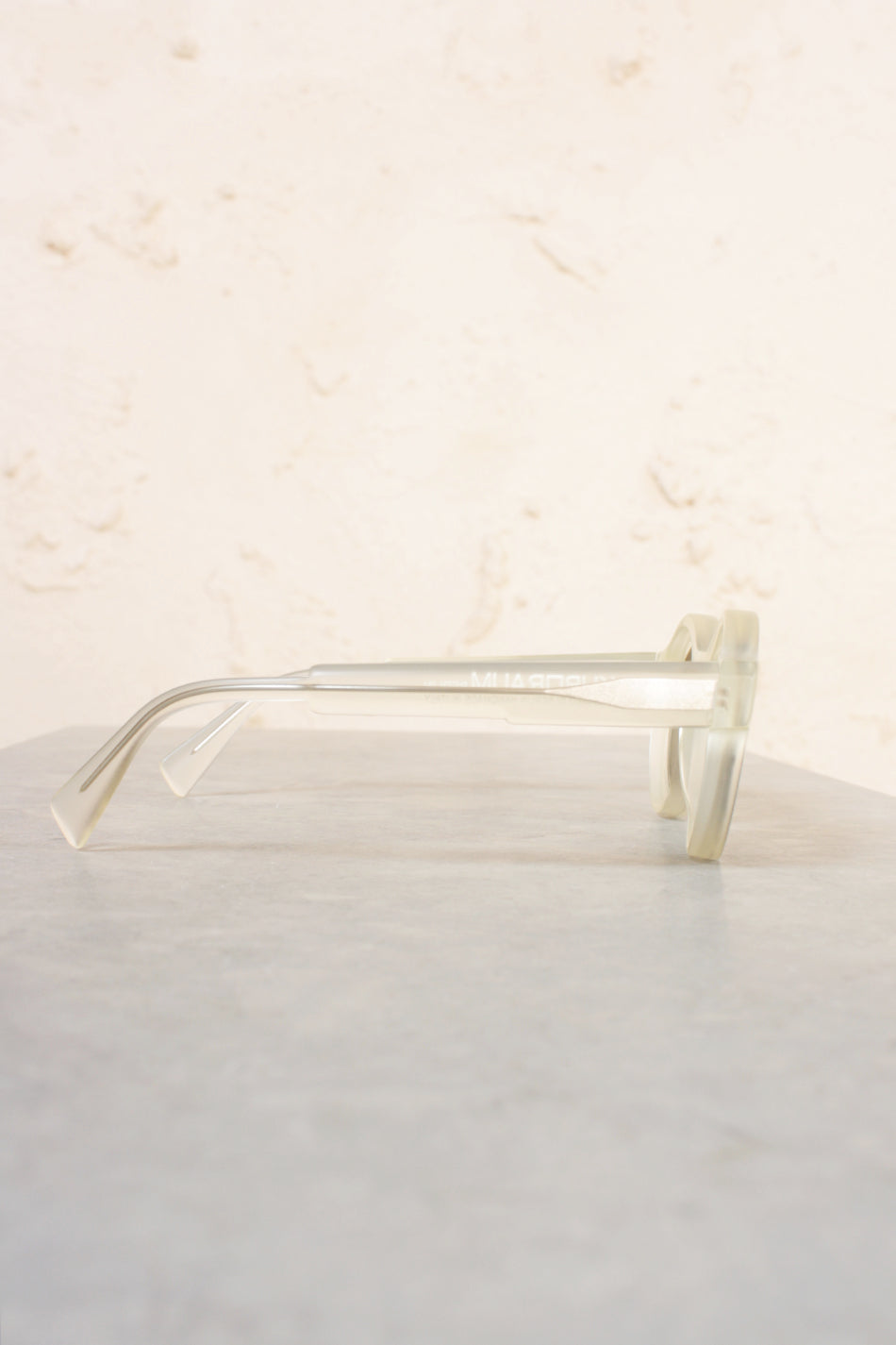 A1 MASK Round – Dilettante