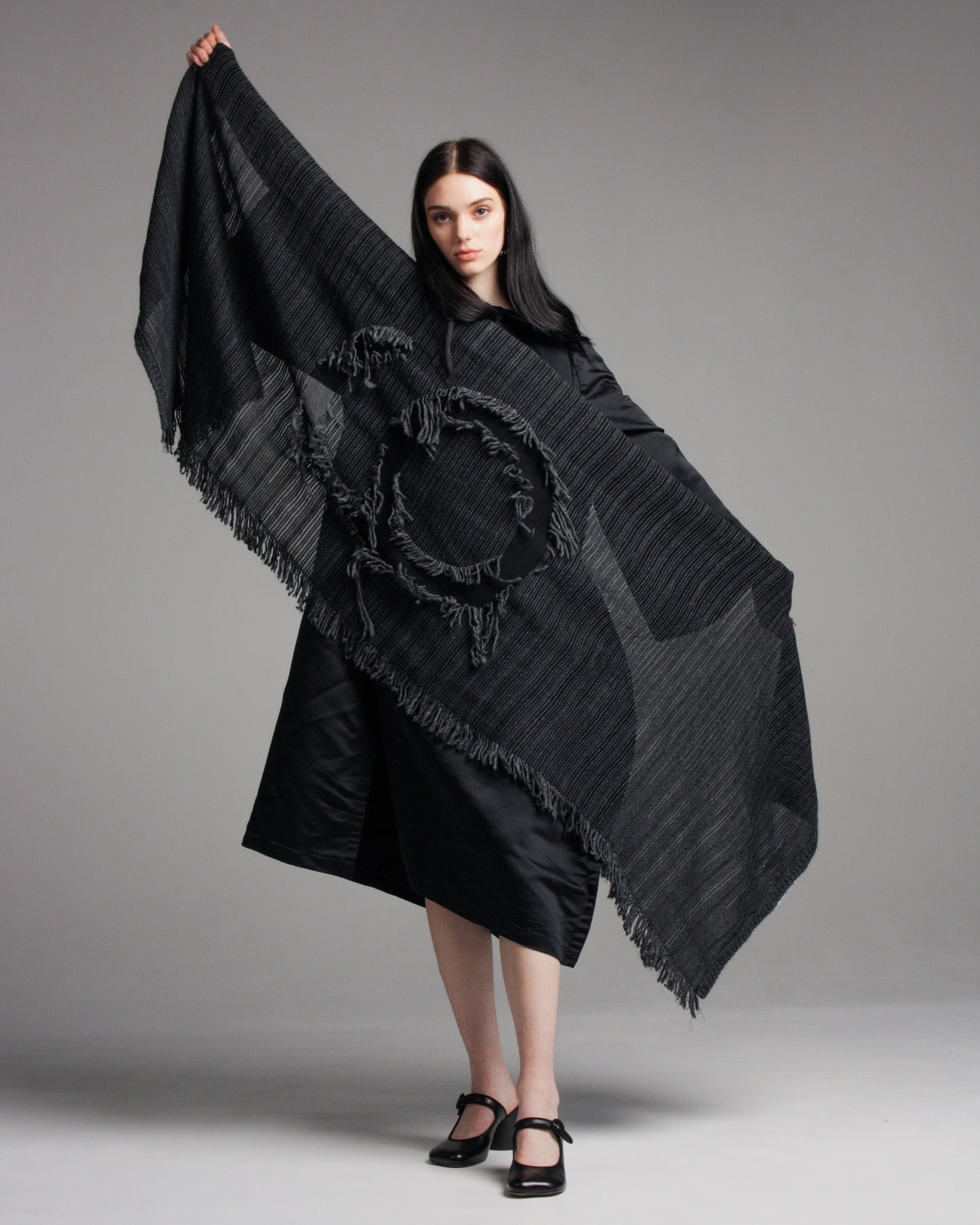 Dark Grey Knitted Stole – Dilettante